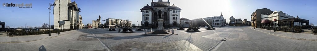 CONSTANTA VECHE: Piața Ovidiu, inima orașului. Ce a fost, ce este și ...