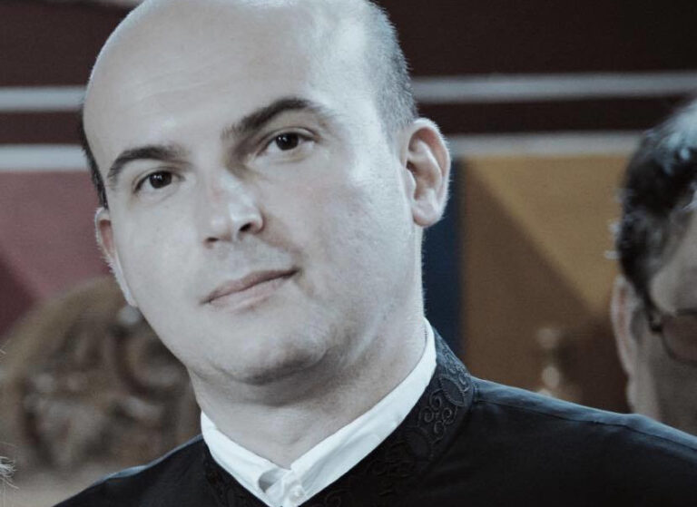 Colindele, comori ale spiritualităţii creştine româneşti. Darul – ca ...