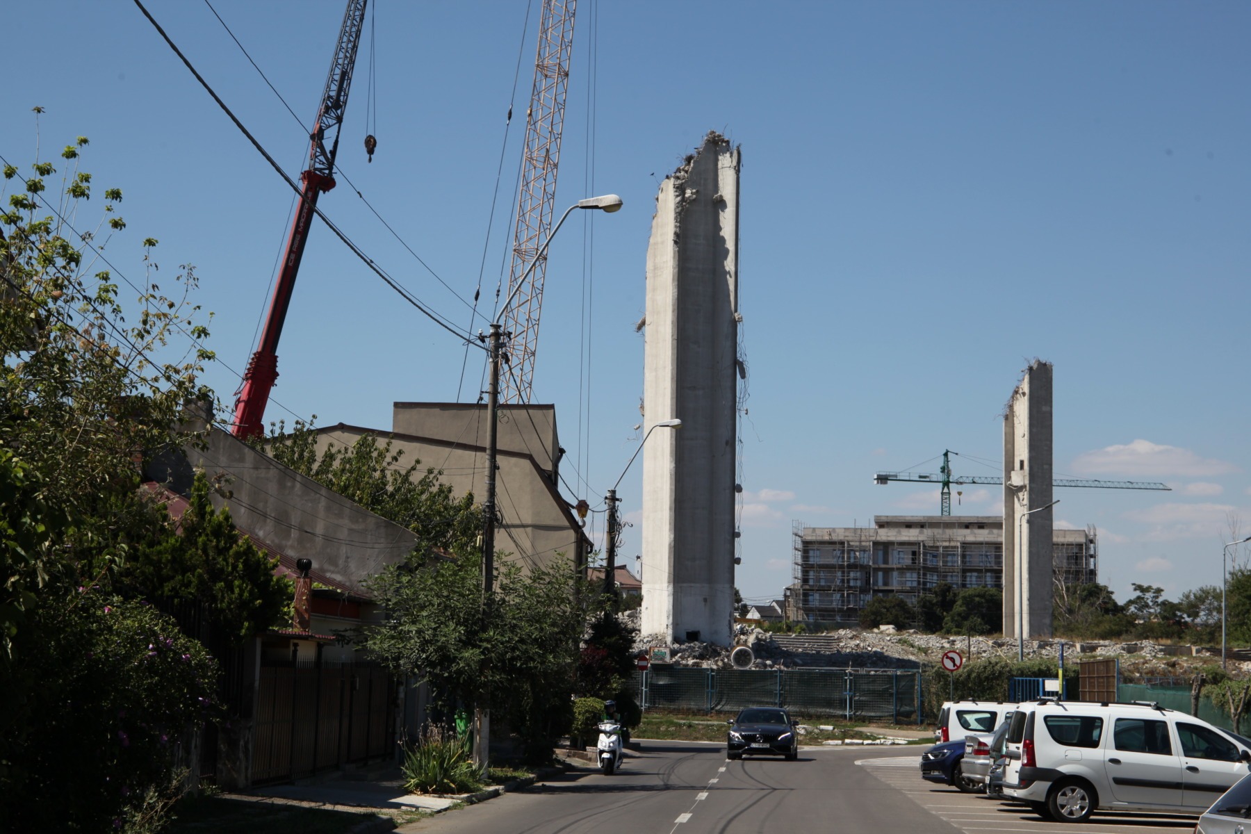GALERIE FOTO Ce-a mai rămas din fostul stadion Farul, în proces de ...