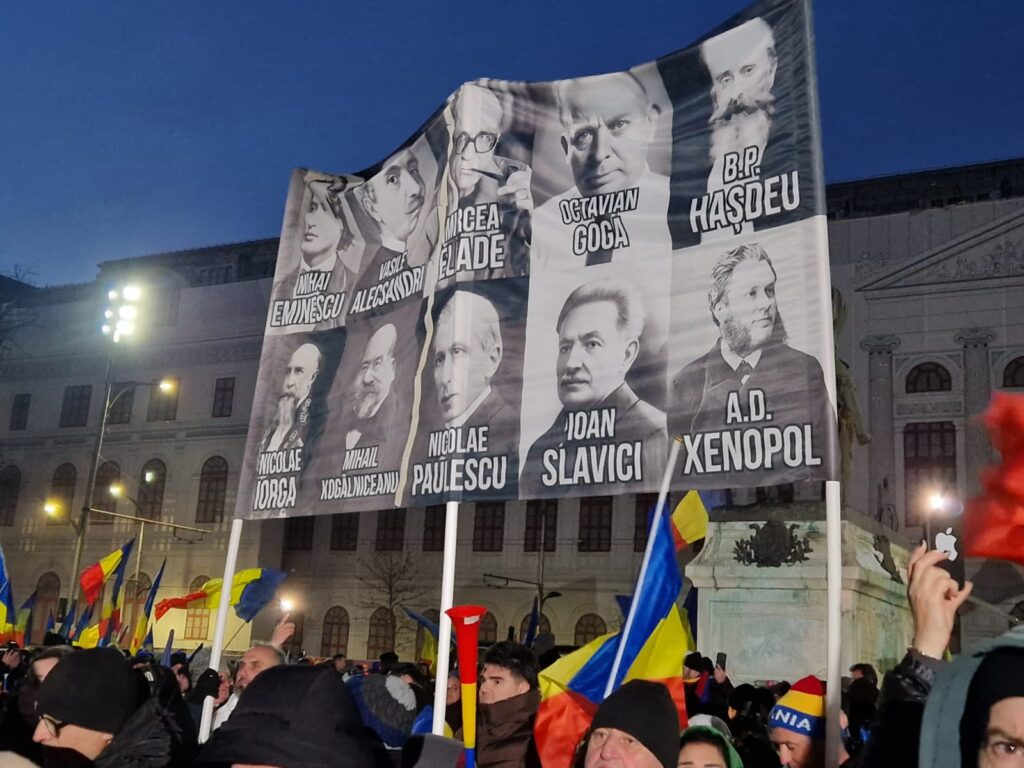 2000 de protestatari în Piața Universității, mobilizați împotriva ...